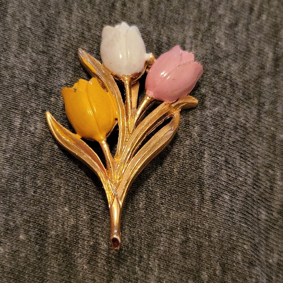 general mfg | Jewelry | Vintage General Mfg Tulip Brooch | Poshmark